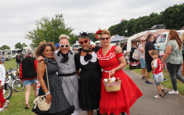 Gallery - Retro Festival